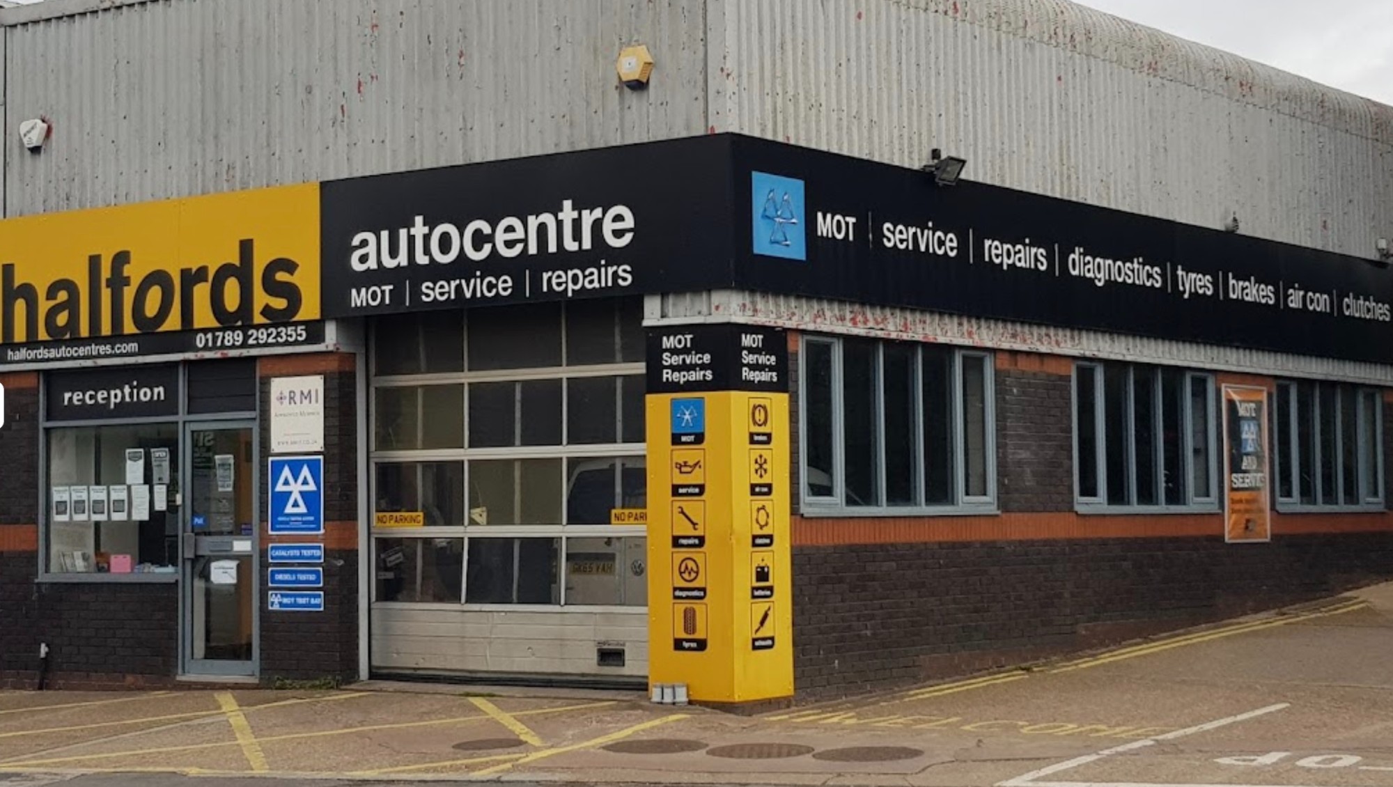 Halfords Autocentre in Stratford-upon-Avon, Warwickshire | Tourpedia